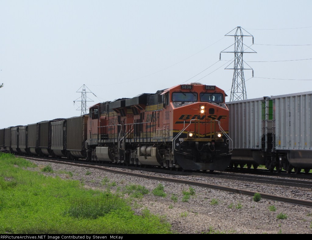 BNSF 5836